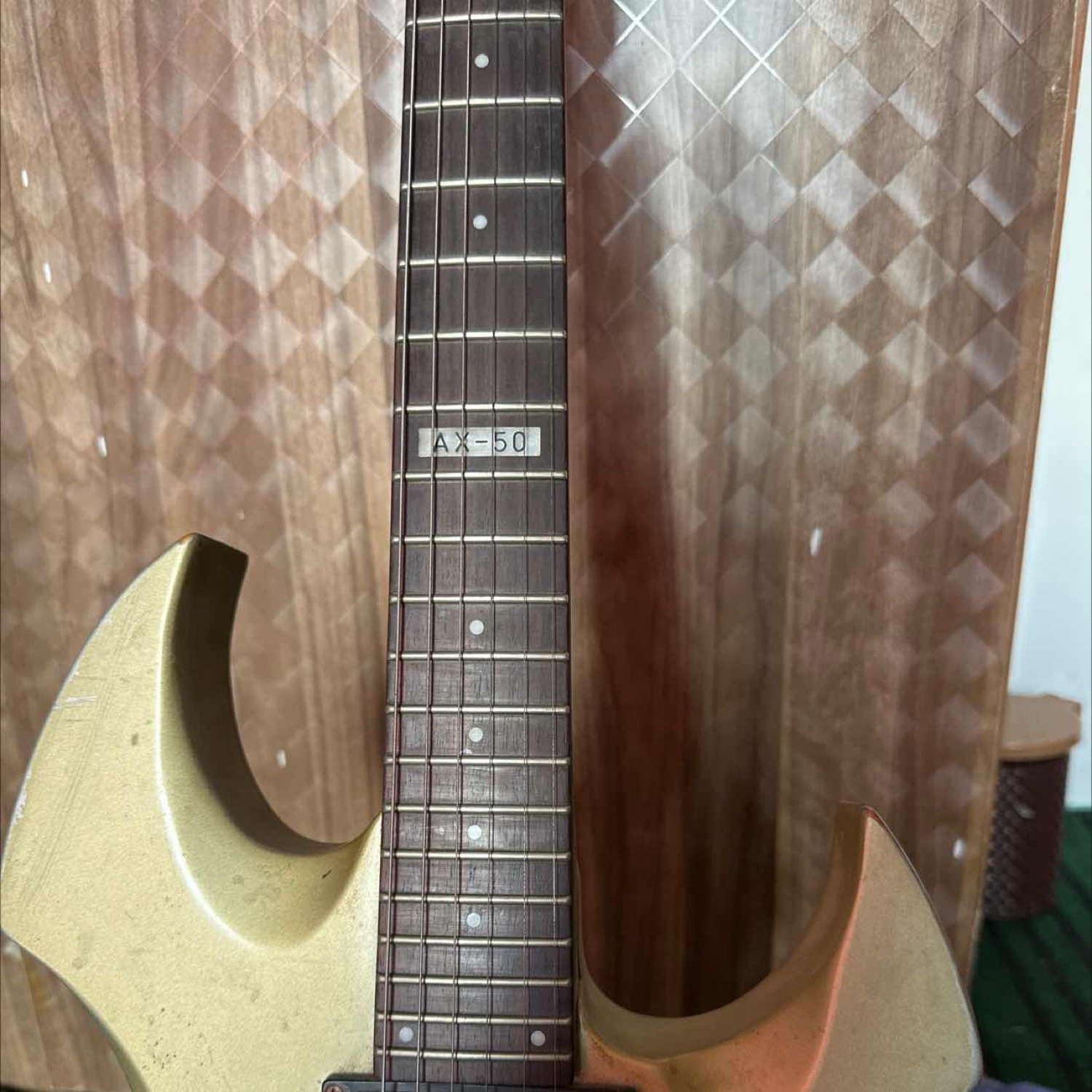 Buy Used 'ESP LTD AX-50 Electric Guitar' Online | Bajaao Used Gear