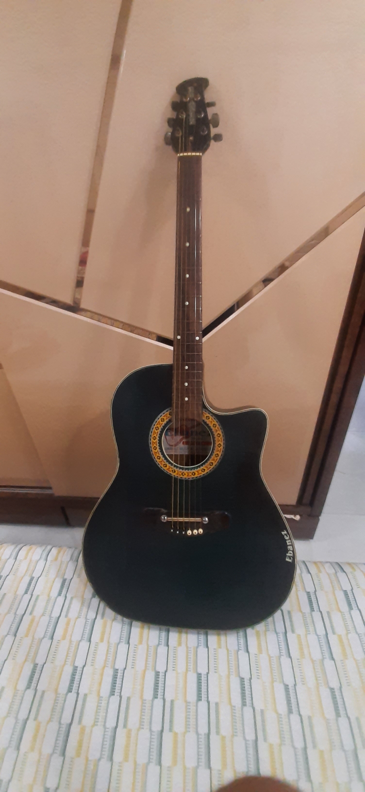Used guitars for Sale | Buy Second-Hand guitars | Bajaao