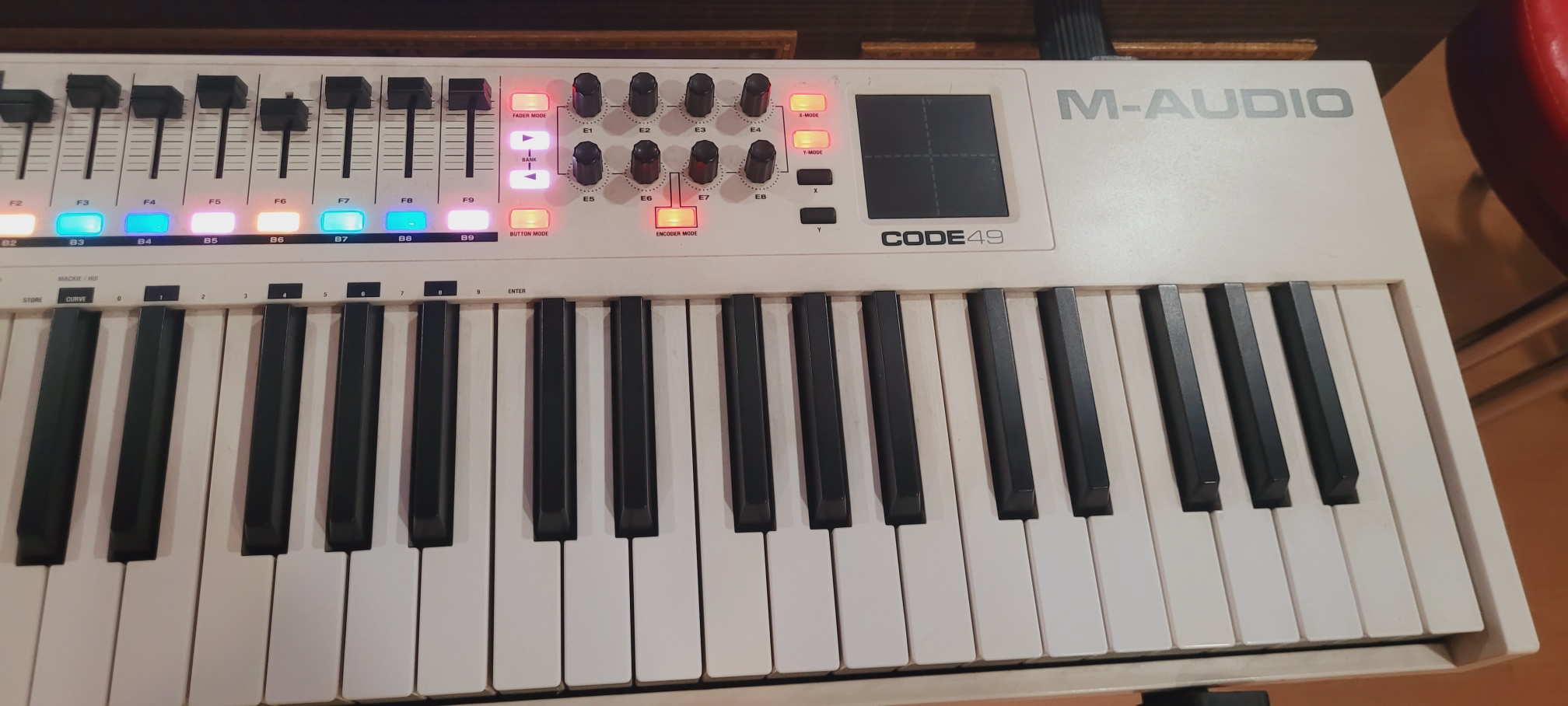 Buy Used 'M-Audio Keystation 49 II Midi Keyboard' Online | Bajaao Used Gear
