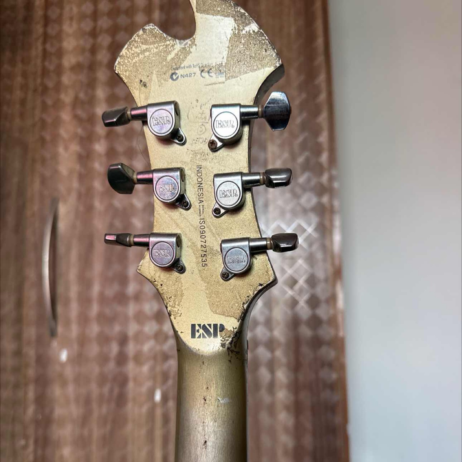 Buy Used 'ESP LTD AX-50 Electric Guitar' Online | Bajaao Used Gear